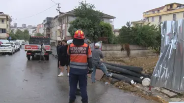 Sancaktepe'de toprak kayması. Çevredeki binalarda inceleme yapılacak ...