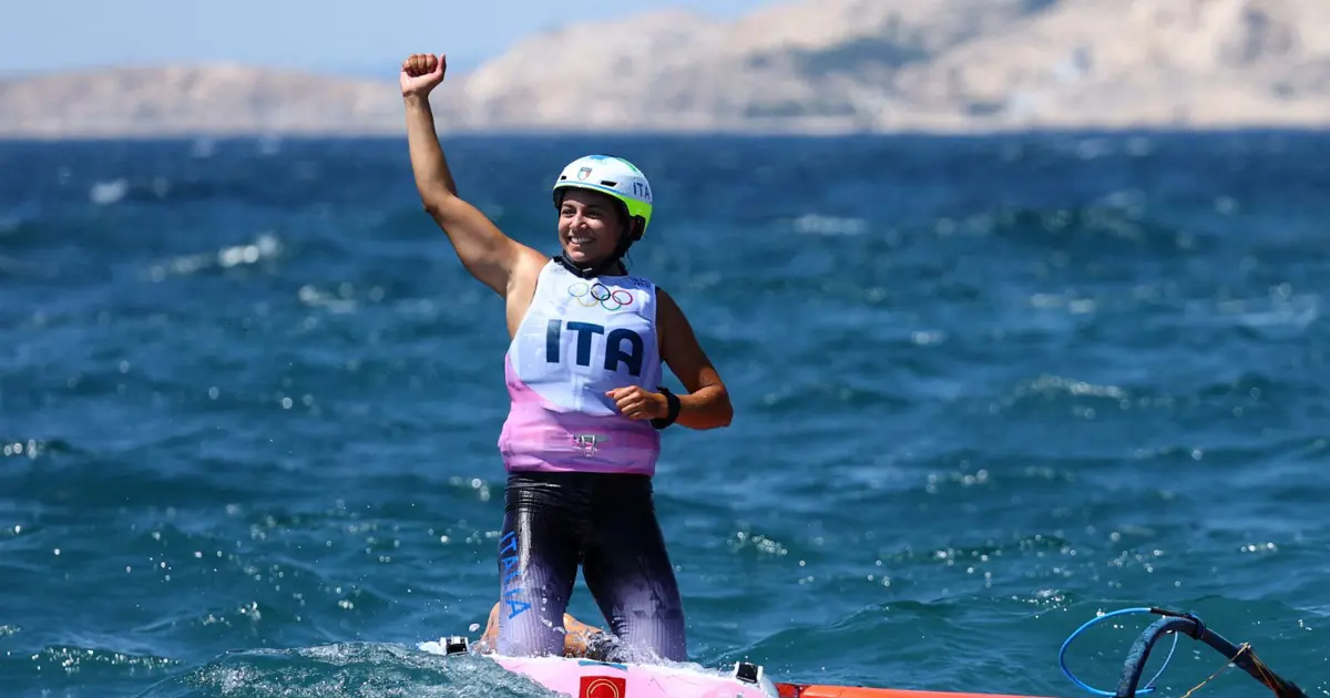 Paris 2024'te yelken branşında altın madalya İtalyan Marta Magetti'nin ...