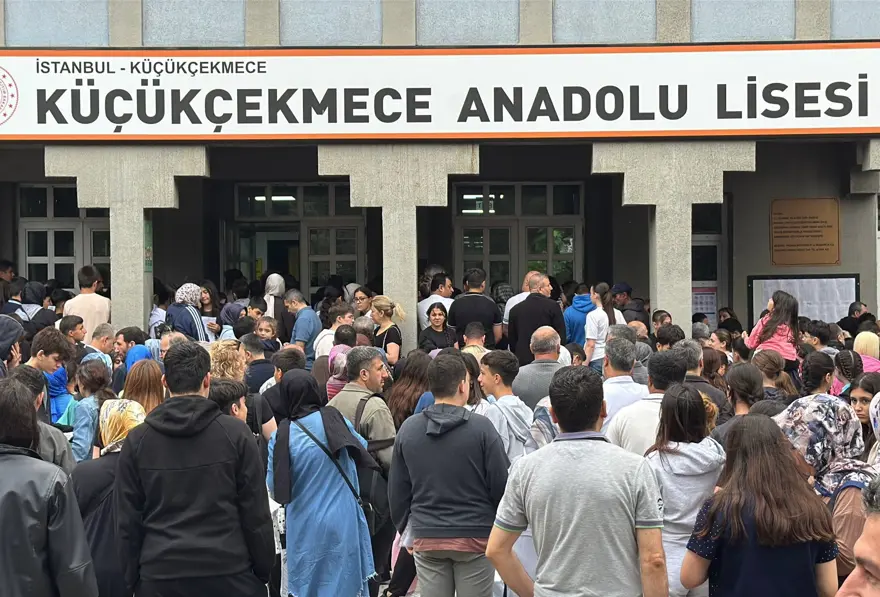 LGS soruları zor muydu, kolay mıydı? Sınavdan çıkan öğrenciler ...
