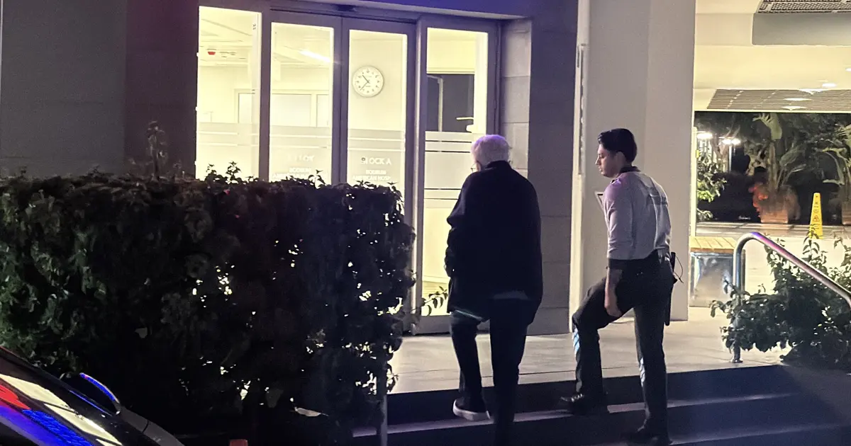 Zülfü Livaneli'nin eşi hastaneye kaldırıldı | NTV Haber