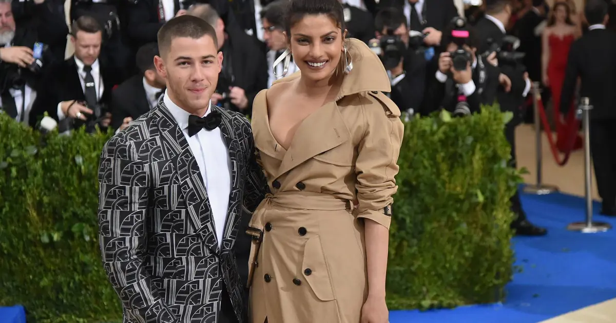 Priyanka Chopra ve Nick Jonas nişanlandı | NTV Haber