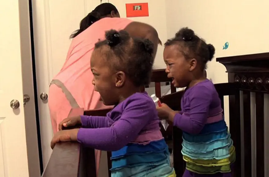 Facebook fotoğrafıyla şov yıldızı oldular | NTV Haber