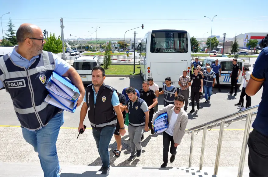 Sosyal medyadan 'Eskort' ilanıyla 3 milyon liralık vurgun: 11 kişi ...