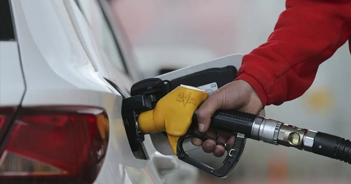 Benzine zam geliyor: Tabelalar bu gece değişecek | NTV Haber