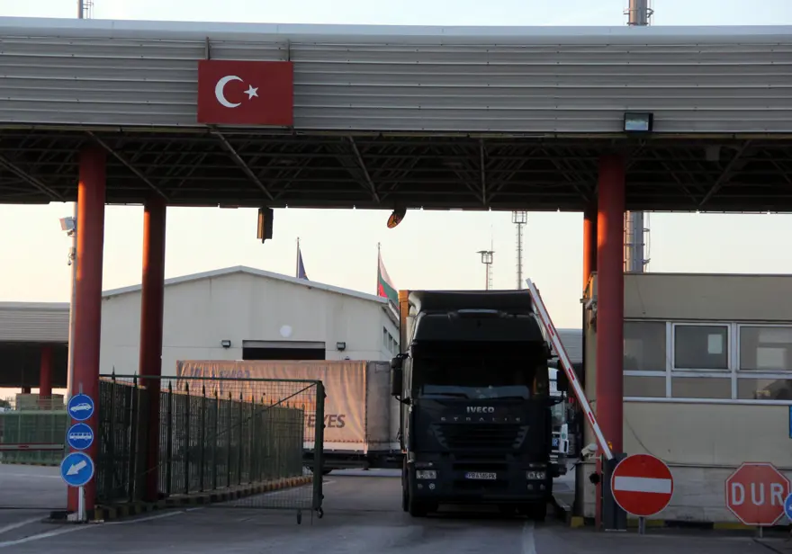 Türkiye'ye geçişler tekrar başladı | NTV Haber