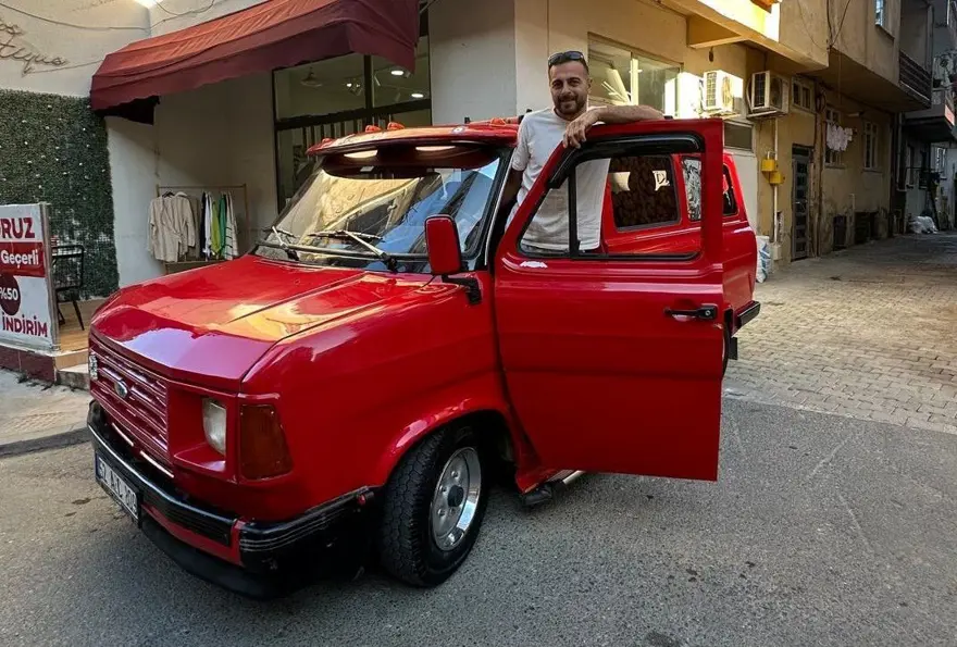 "Çiçek Abbas" minibüsüne benzetti: 1979 model aracı gören eski günlere ...
